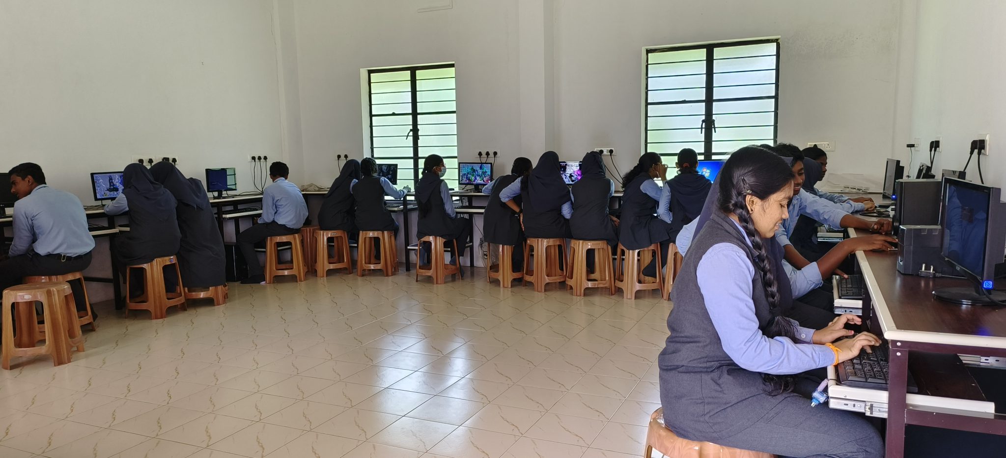 Computer Lab | Hudha central school alapuzha